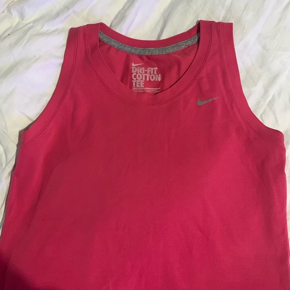 Nike | Tops | 3 Nike Work Out Top | Poshmark